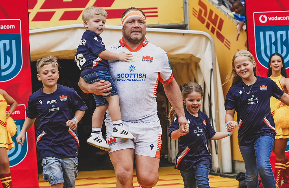 DOUBLE-CENTURION NEL TO RETIRE | Zeeon